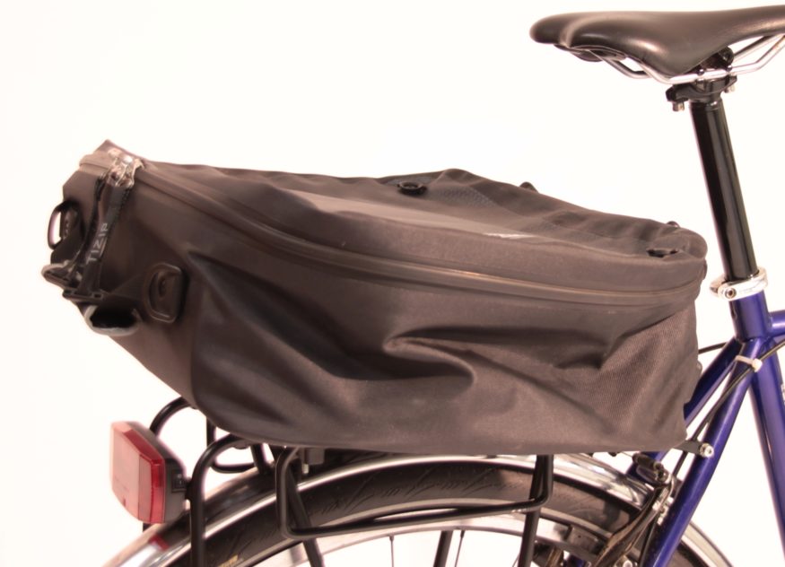 Test: de waterdichte fietskoffer van Ortlieb - Fietsersbond