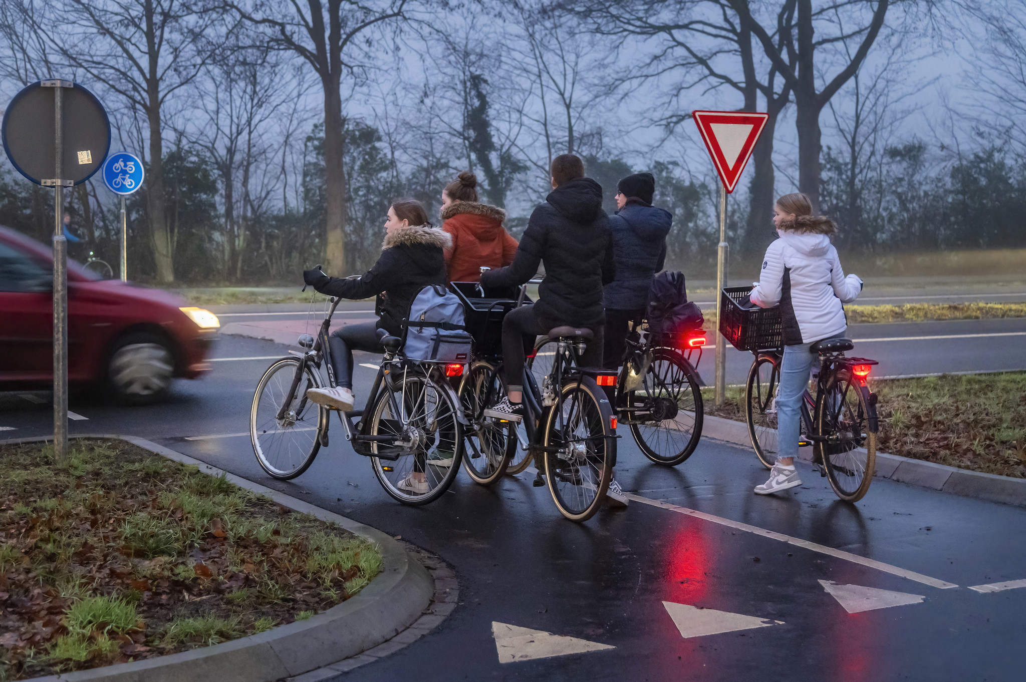 Fietsroutes naar middelbare scholen vaak nog te onveilig voor ...