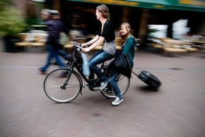 Wat zijn de belangrijkste buitenlandse fietsregels? - Fietsersbond