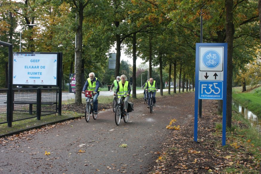 Persbericht: 30 kilometer in de bebouwde kom als standaard. - Fietsersbond Almelo