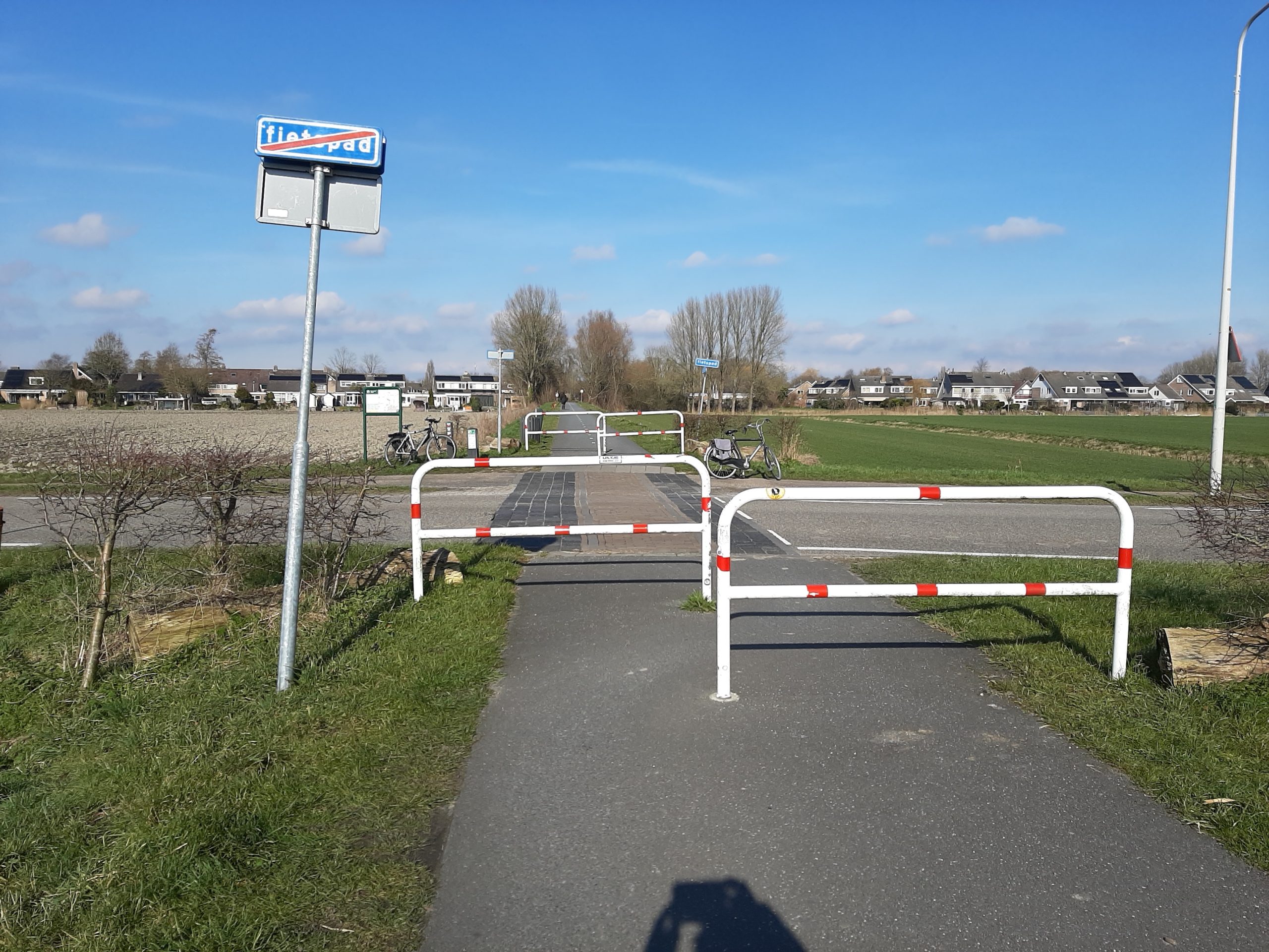 Thom Boorsma uit Stiens pleit voor veiliger fietspad zonder obstakels - Fietsersbond Fryslân